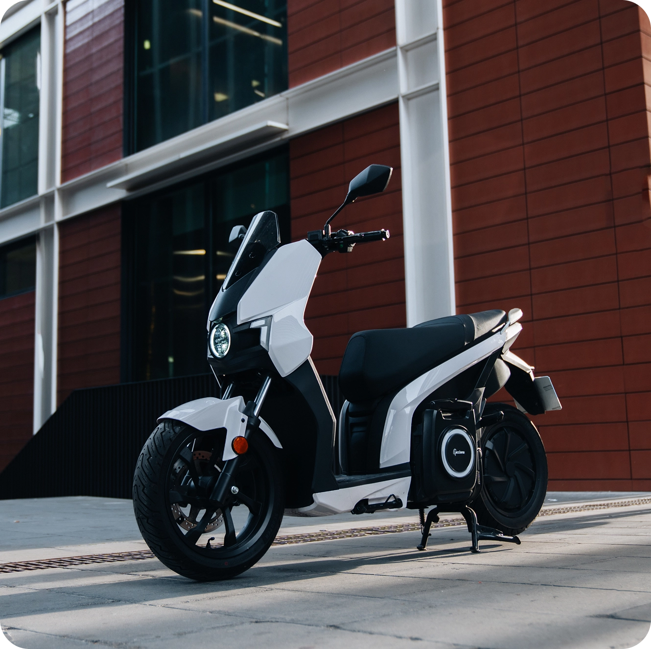 Moto eléctrica Silence S02 práctica para la ciudad | Silence | Silence